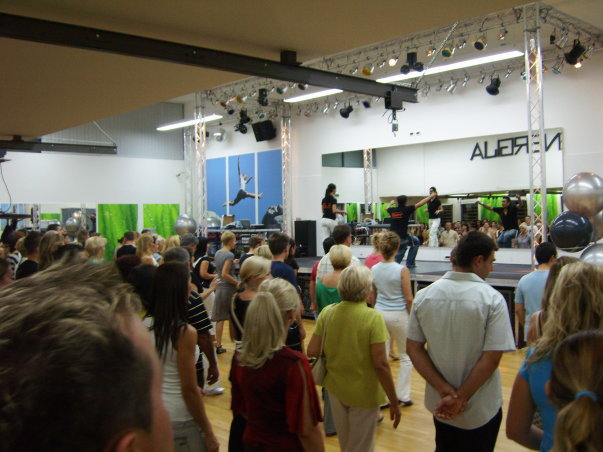 Foto/Video – Salsa School Split